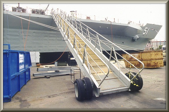 Royal Australian Navy's HMAS Kanimbla Refit 2000 Photo Gallery 1.